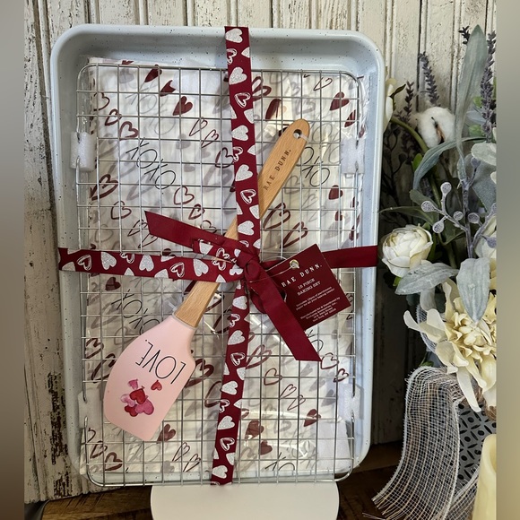 Rae Dunn | Kitchen | Rae Dunn Cookie Sheet Baking Set | Poshmark